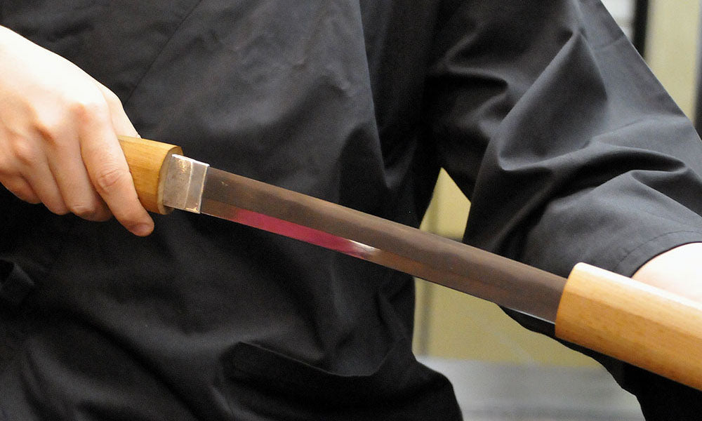 Japanese Sword Maintenance Guide Part 1: How to draw and sheath your J ...